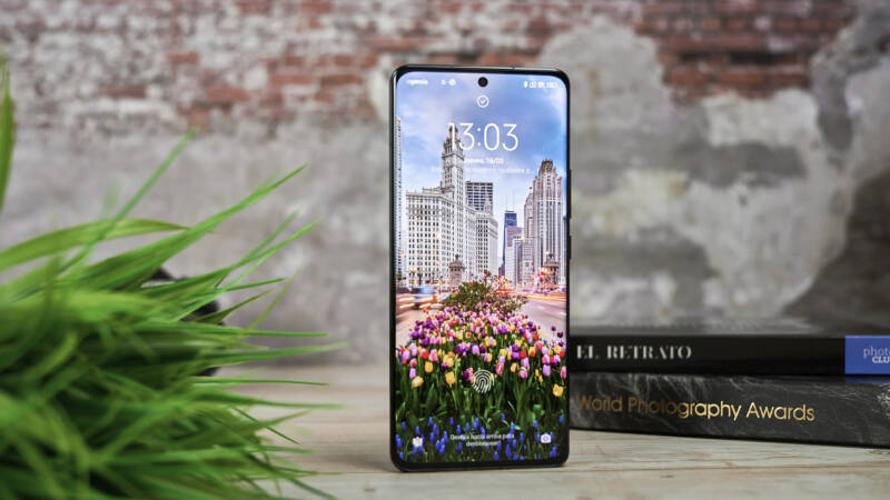 Como o tamanho da tela dos smartphones aumentou entre 2020 e 2023 ...